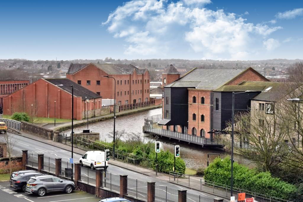 Heritage Way, Wigan WN3 2 bed flat - £750 pcm (£173 pw)
