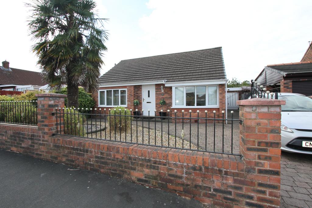 Diane Road, Ashton-in-Makerfield... 3 bed detached bungalow - £285,000