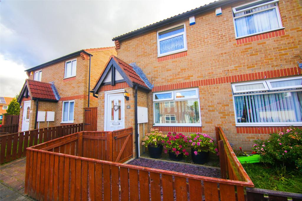 Denton Gate, Newcastle Upon Tyne, NE5 2 bed semi-detached house - £120,000