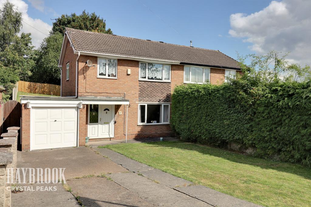 Haxby Place, Normanton Springs 3 bed semi-detached house - £190,000
