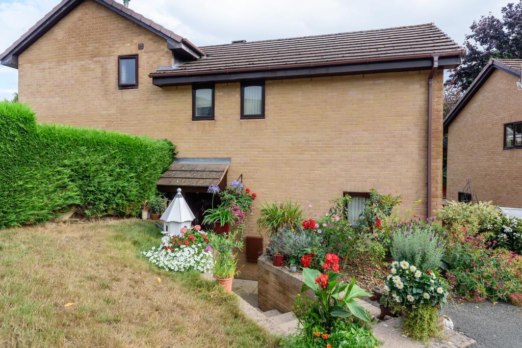 Builth Wells Llandrindod LD2 2 Bed Semi detached House 190 000 Builth Wells Llandrindod LD2 2 Bed Semi detached House 190 000