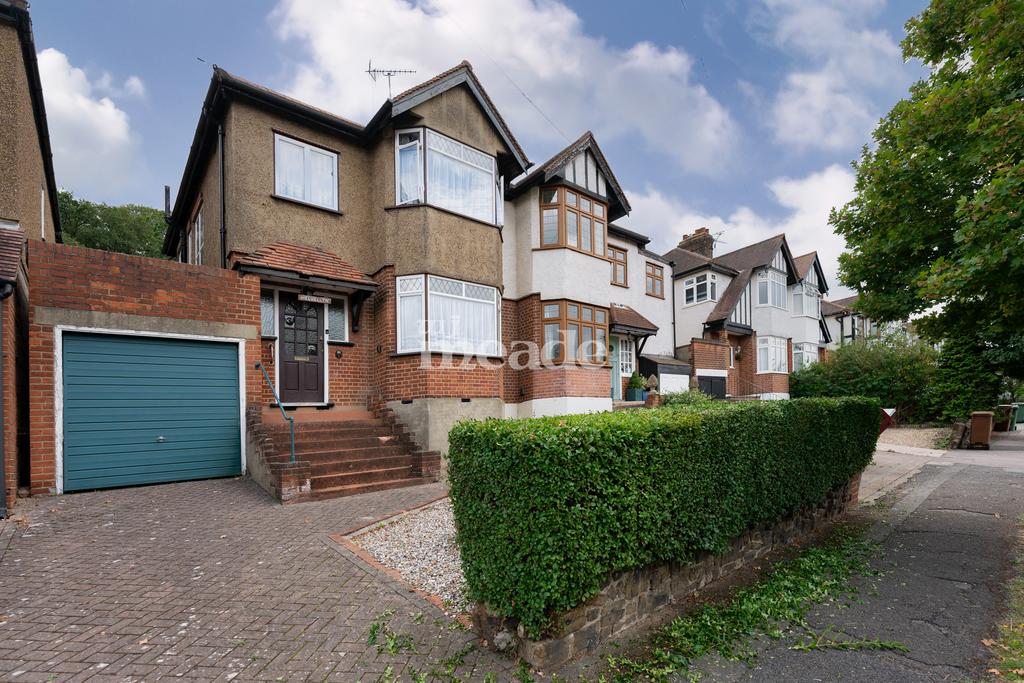 Underwood Road, Chingford, E4 3 bed semi-detached house for sale - £650,000