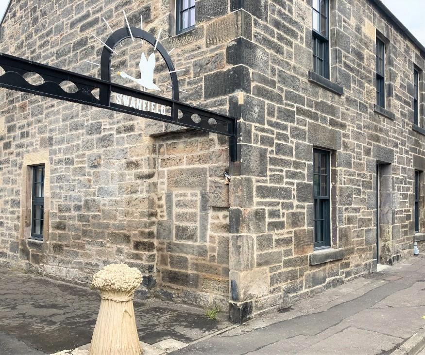 Swanfield, Bonnington, Edinburgh, EH6 2 bed flat to rent - £1,295 pcm ...