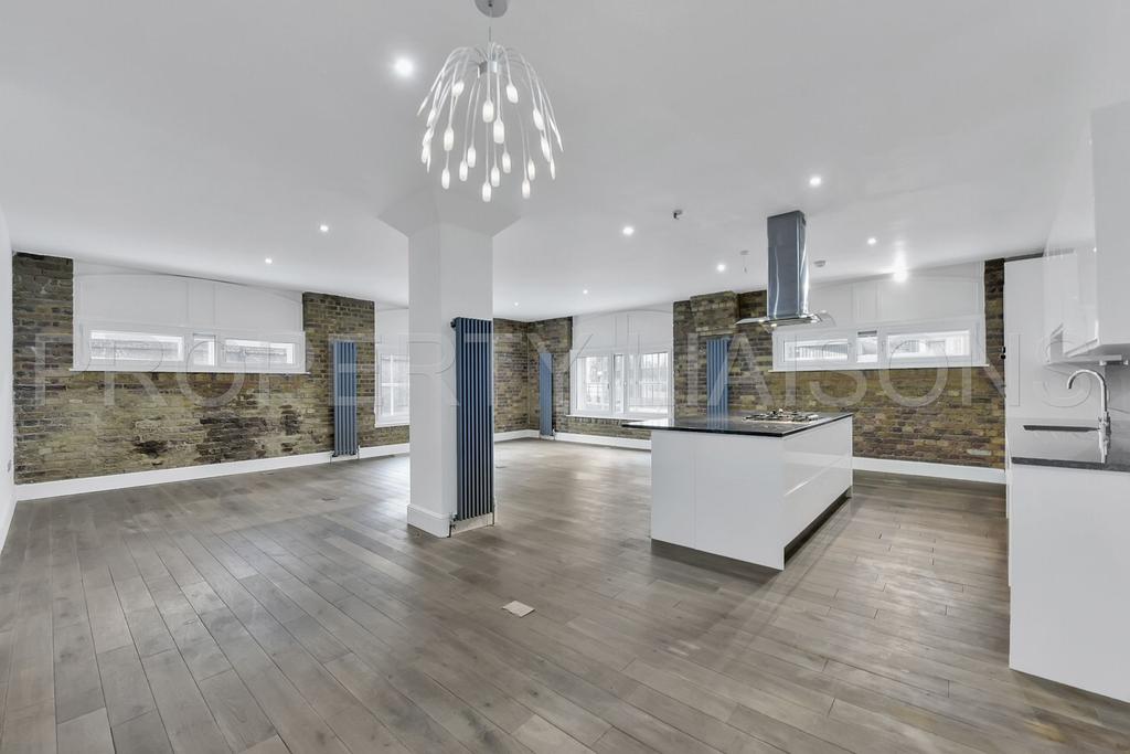 Telfords Yard, Wapping, E1W 2 bed flat - £900,000