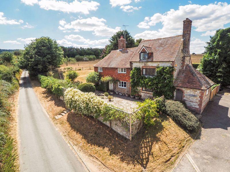 Edge of Parham Estate, Storrington 5 bed detached house - £1,475,000