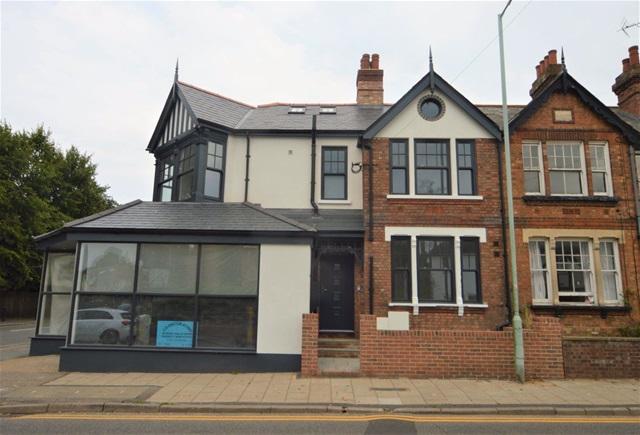 Sandpit Lane, St Albans, Hertfordshire 2 bed flat - £1,600 pcm (£369 pw)