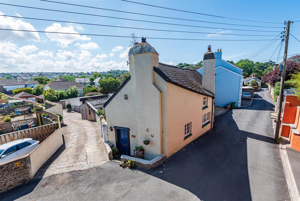 Orchard Hill, Bideford 3 bed semi-detached house - £350,000