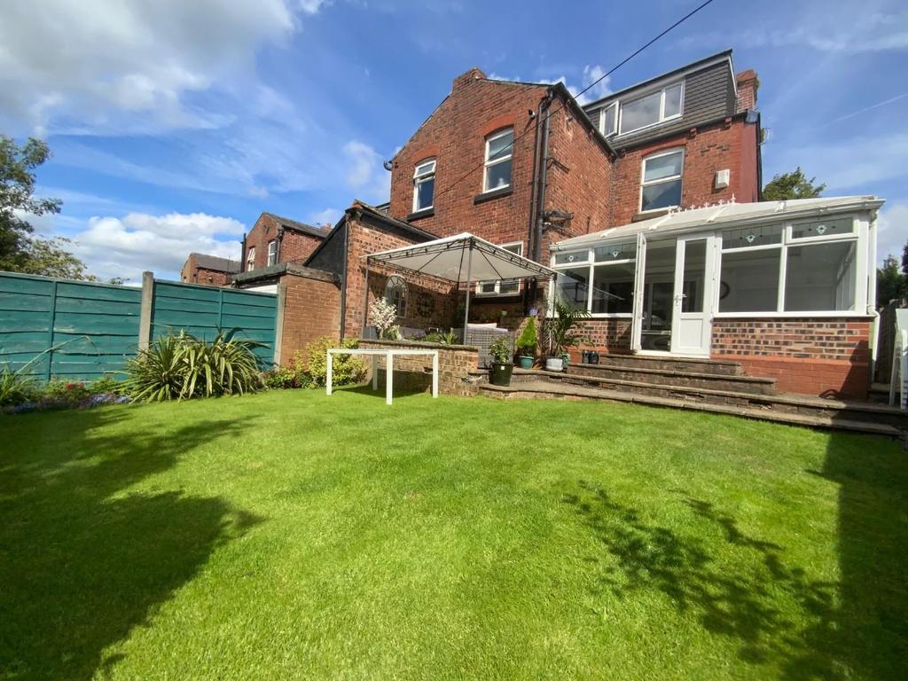 Mottram Road, Matley, Stalybridge... 4 bed semi-detached house - £425,000