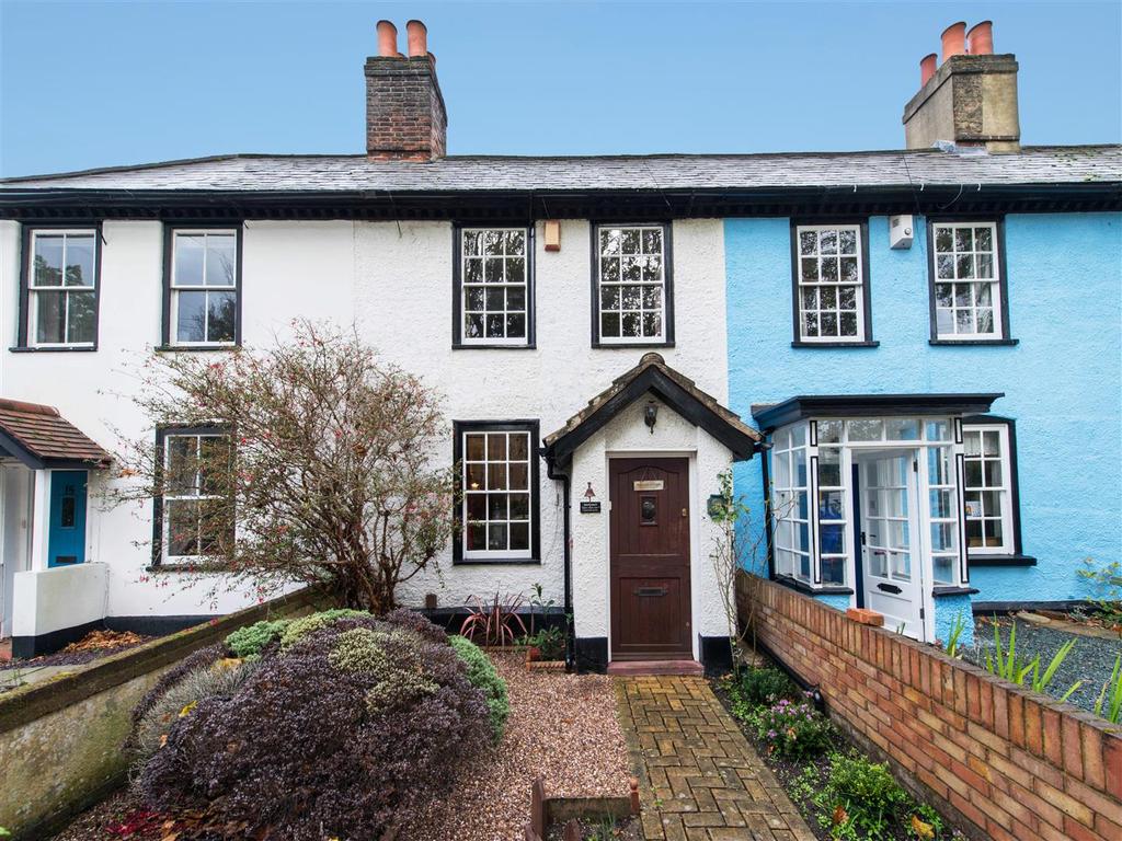 Hackbridge, Wallington 2 bed terraced house - £450,000