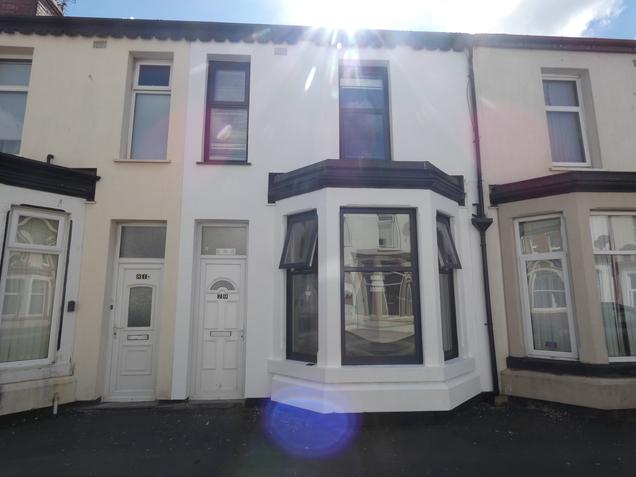 Ribble Road Flat 2 1 bed property - £468 pcm (£108 pw)