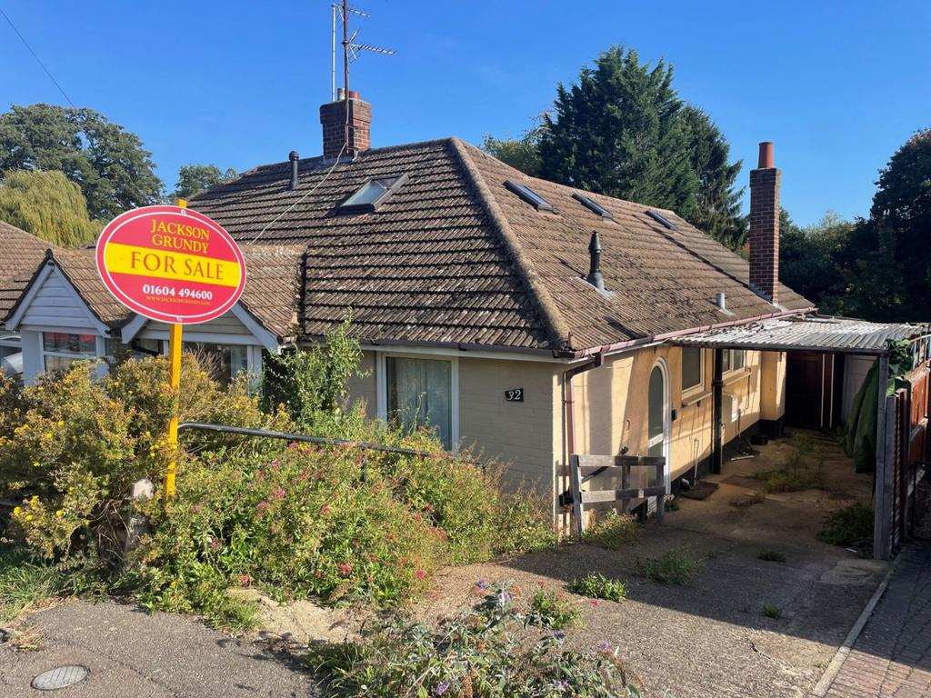 Bibury Crescent, Boothville... 3 bed semi-detached house - £240,000