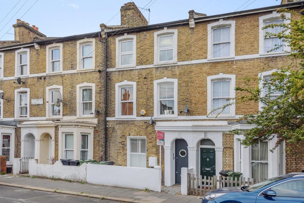 Branksome Road, Brixton 2 bed flat - £650,000