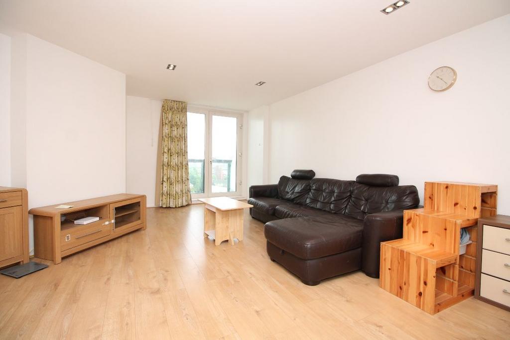 City Tower, 3 Limeharbour, Canary... 2 bed flat - £3,500 pcm (£808 pw)