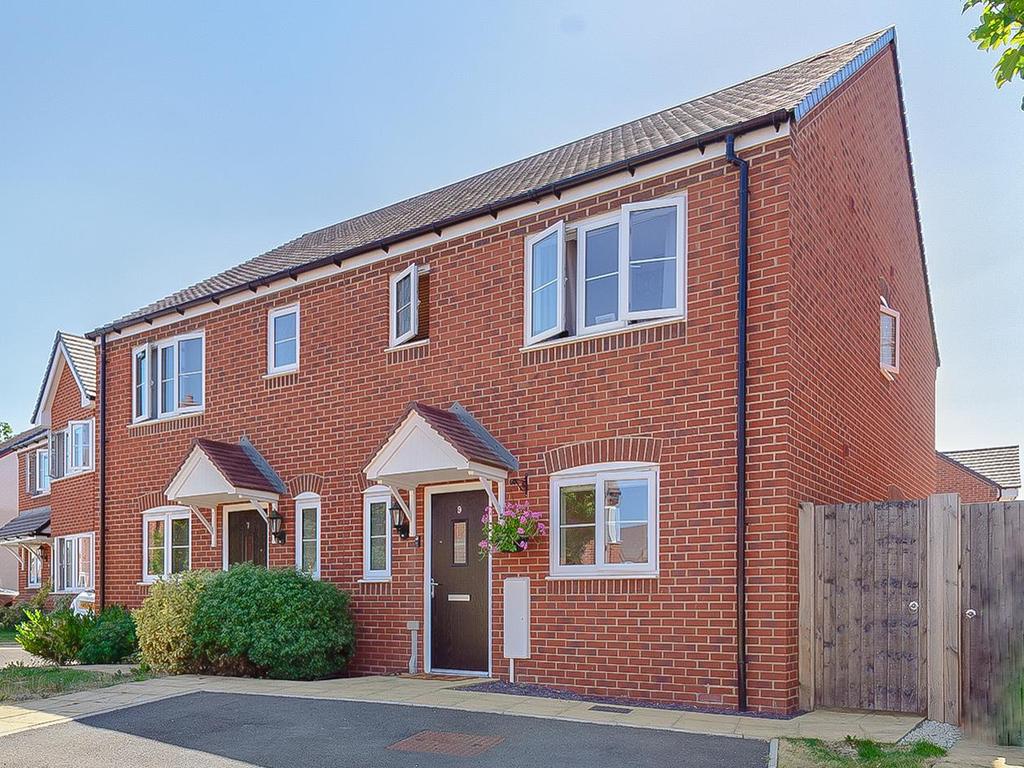 Kingston Close, Welland, Malvern 3 bed semi-detached house - £300,000