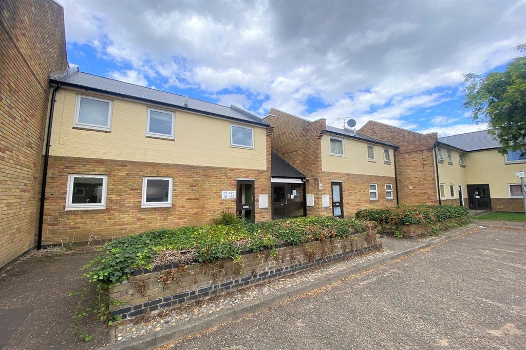 Progress Court, Braintree, CM7 1 bed flat - £150,000
