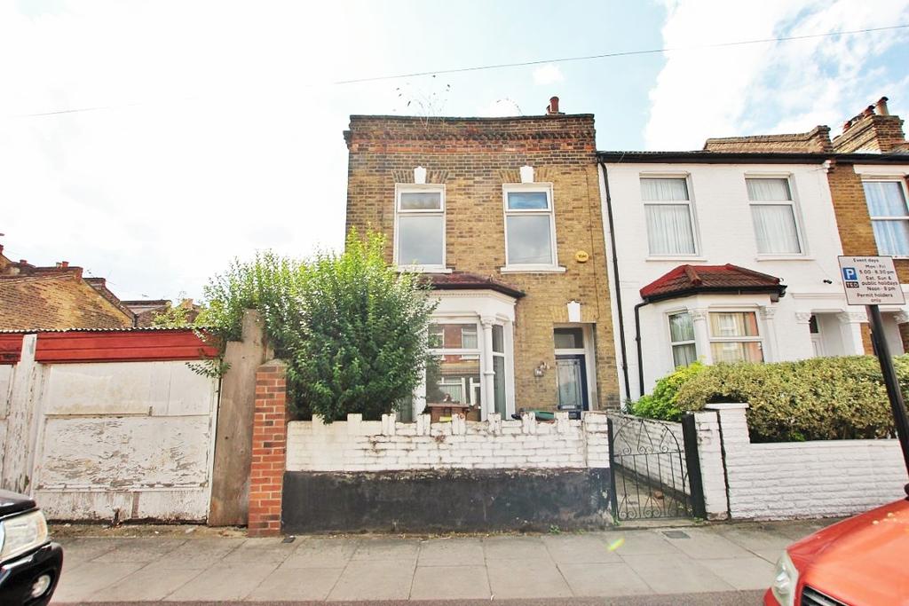 Asplins Road, Tottenham, London, N17 3 bed end of terrace house - £500,000