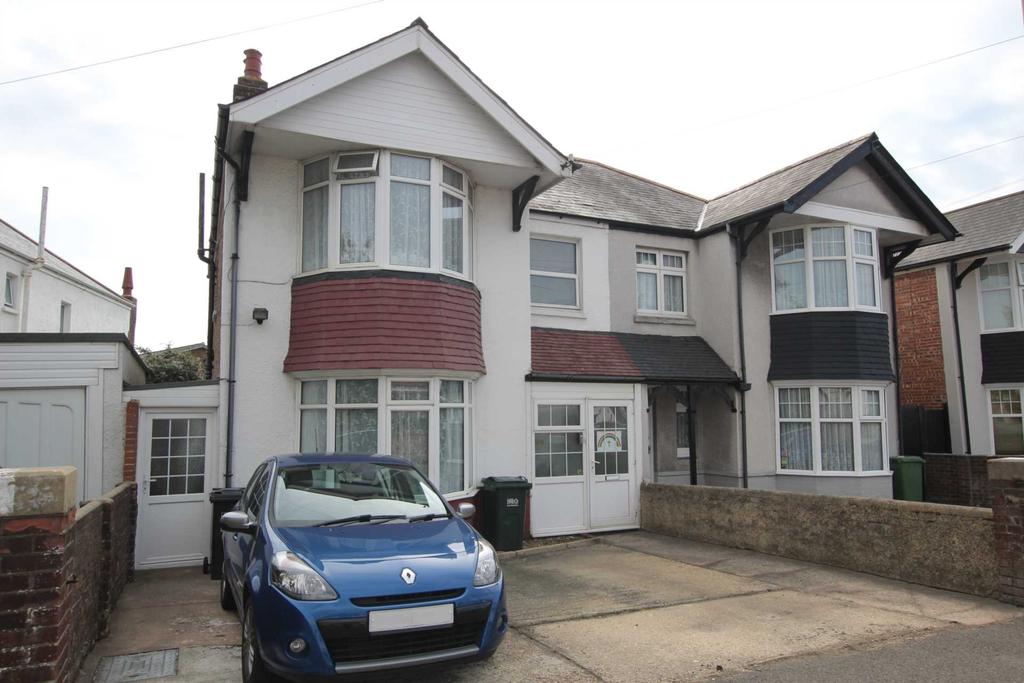 St Phillips Avenue, Eastbourne, BN22 8LX 3 bed semi-detached house - £ ...