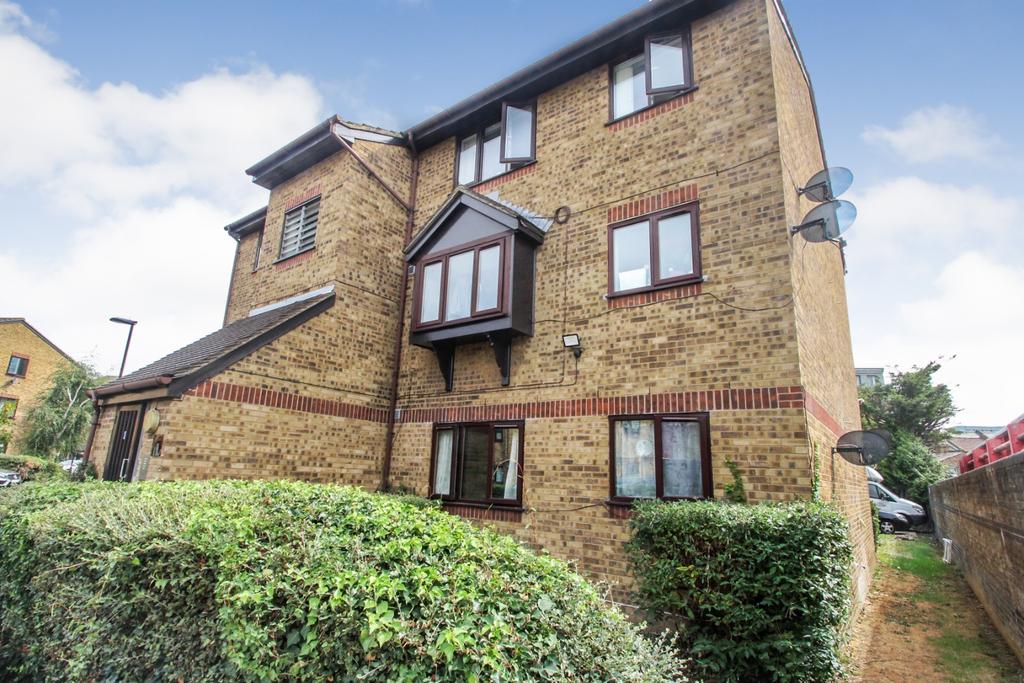 Barbara Ward Court, 4 Brockway Close... 1 bed apartment - £1,050 pcm (£ ...