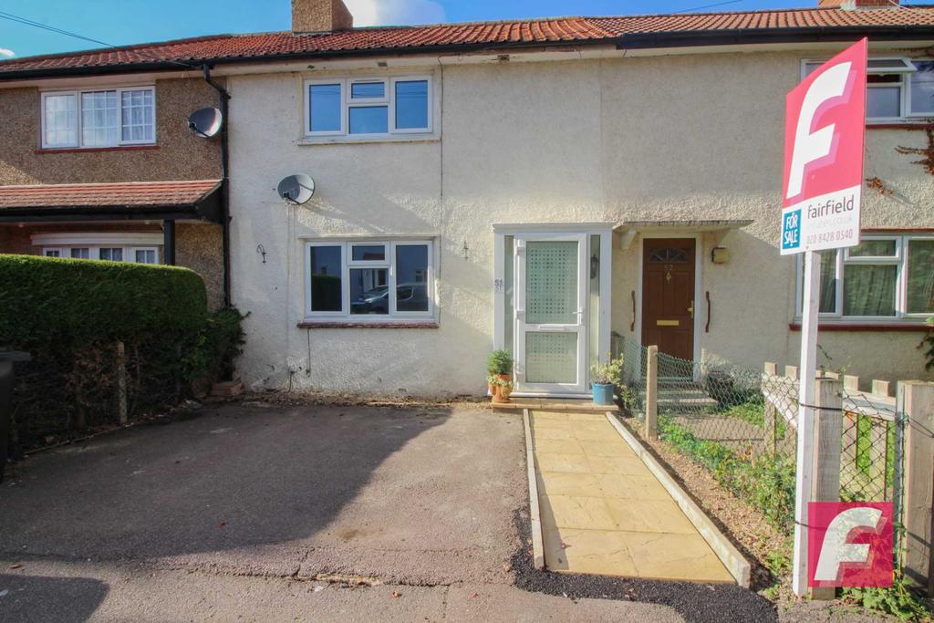 Crossmead, Oxhey 3 bed terraced house - £475,000
