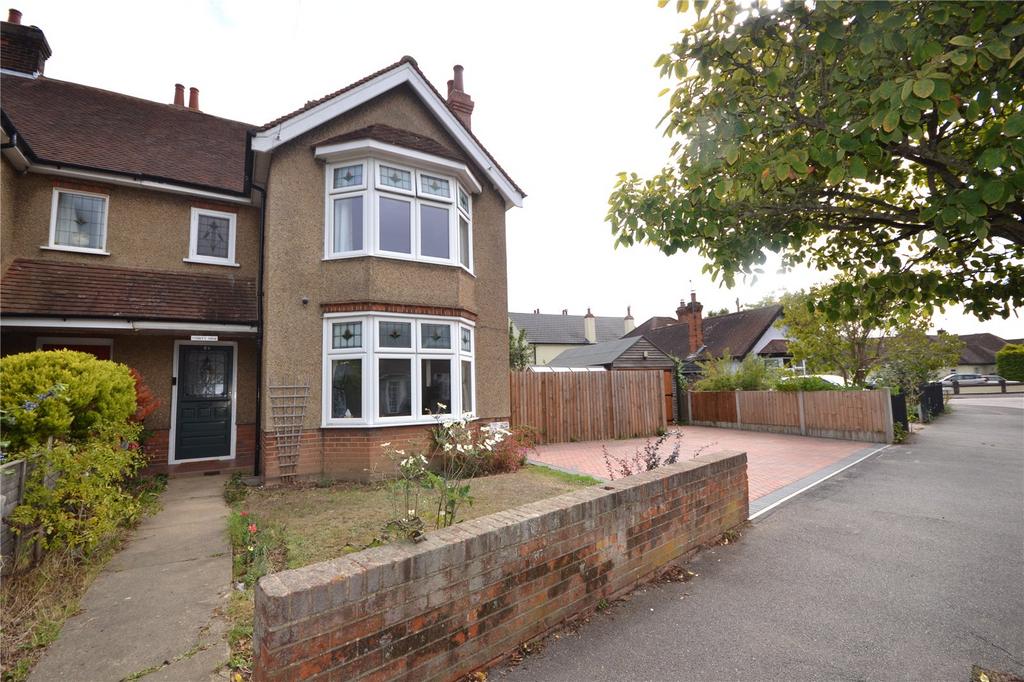 Wavell Avenue, Colchester, CO2 3 bed detached house - £1,500 pcm (£346 pw)
