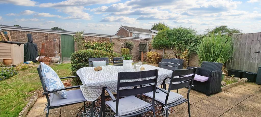 Court Close, Calmore SO40 3 bed terraced house - £1,195 pcm (£276 pw)