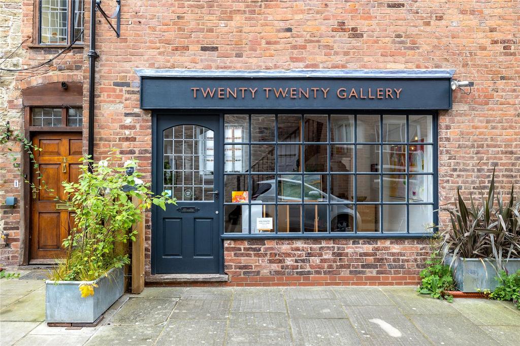 Quality Square, Ludlow, Shropshire, SY8 Terraced house - £299,950