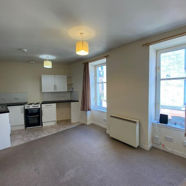 Stormont Street, Perth, Perthshire, PH1 1 bed flat - £450 pcm (£104 pw)
