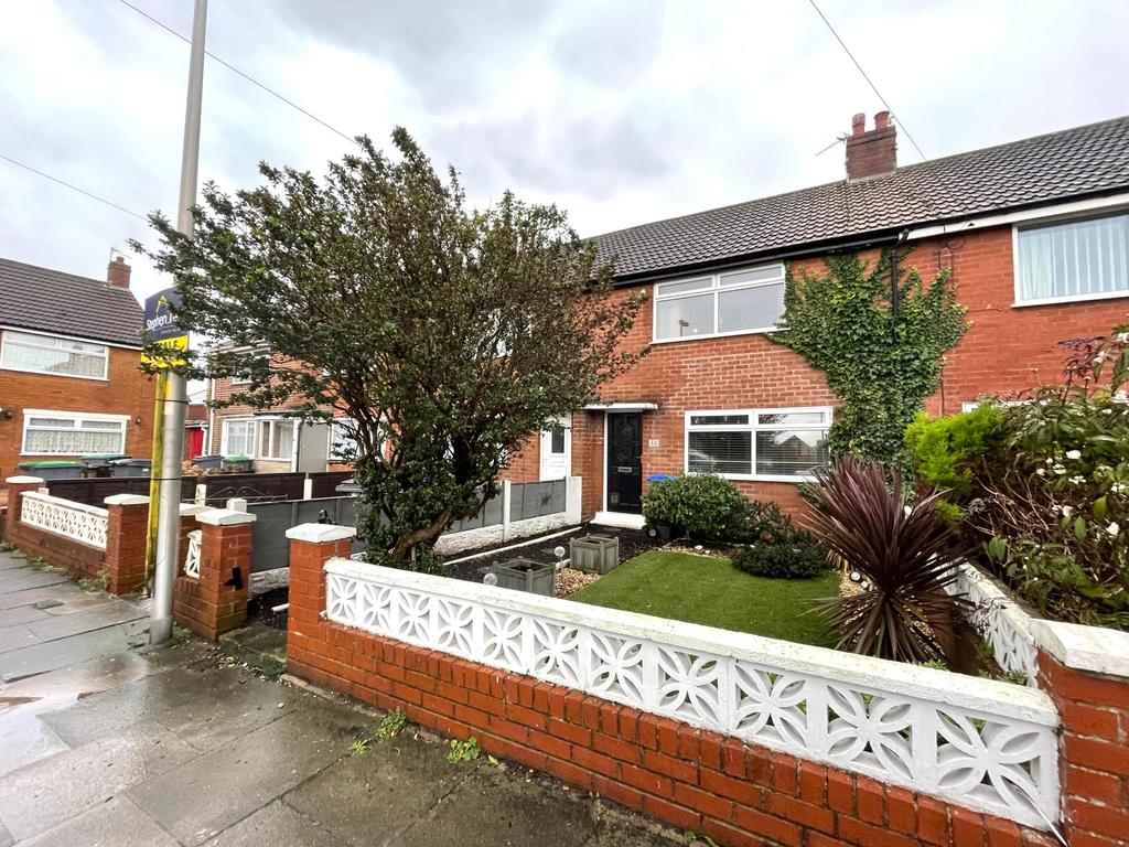 Lowstead Place, Blackpool, FY4 2 bed terraced house - £110,000