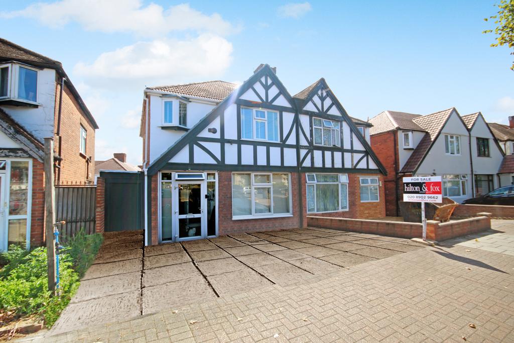 Woodstock Road, Wembley, Middlesex HA0 3 bed semi-detached house - £650,000