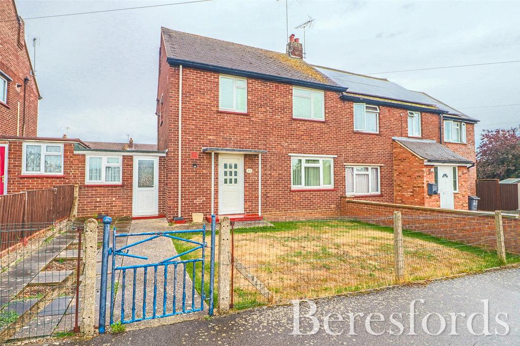 Blunts Hall Road, Witham, CM8 3 bed semi-detached house - £325,000