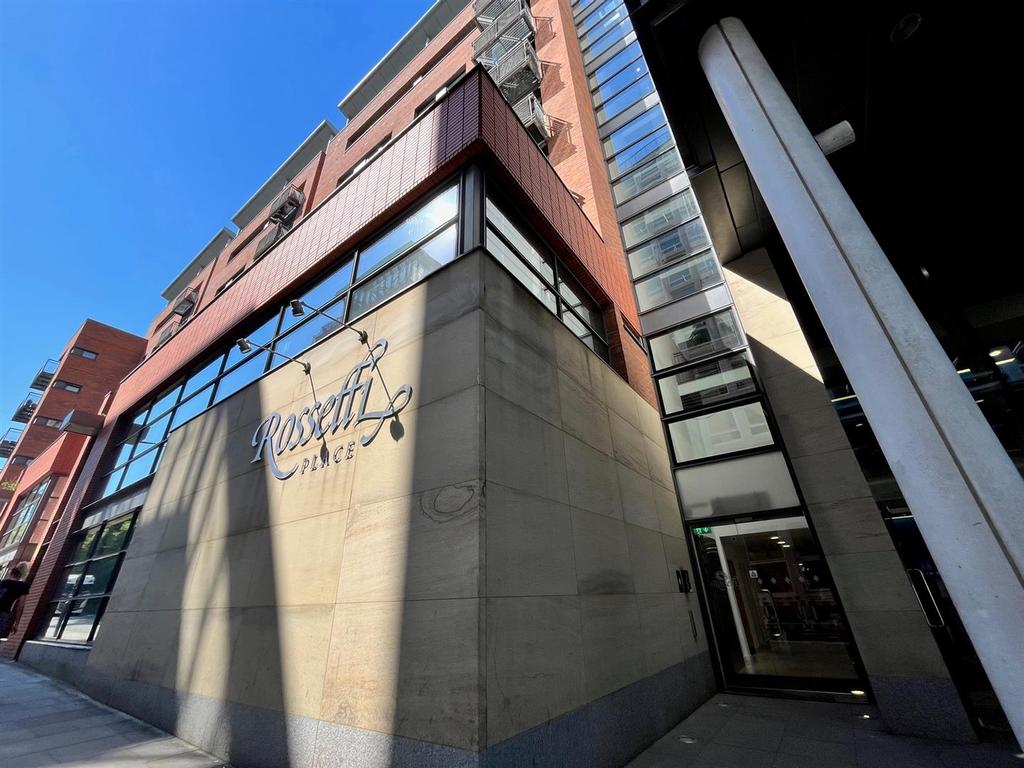 Rossetti Place, Lower Byrom Street... 2 bed flat - £1,150 pcm (£265 pw)