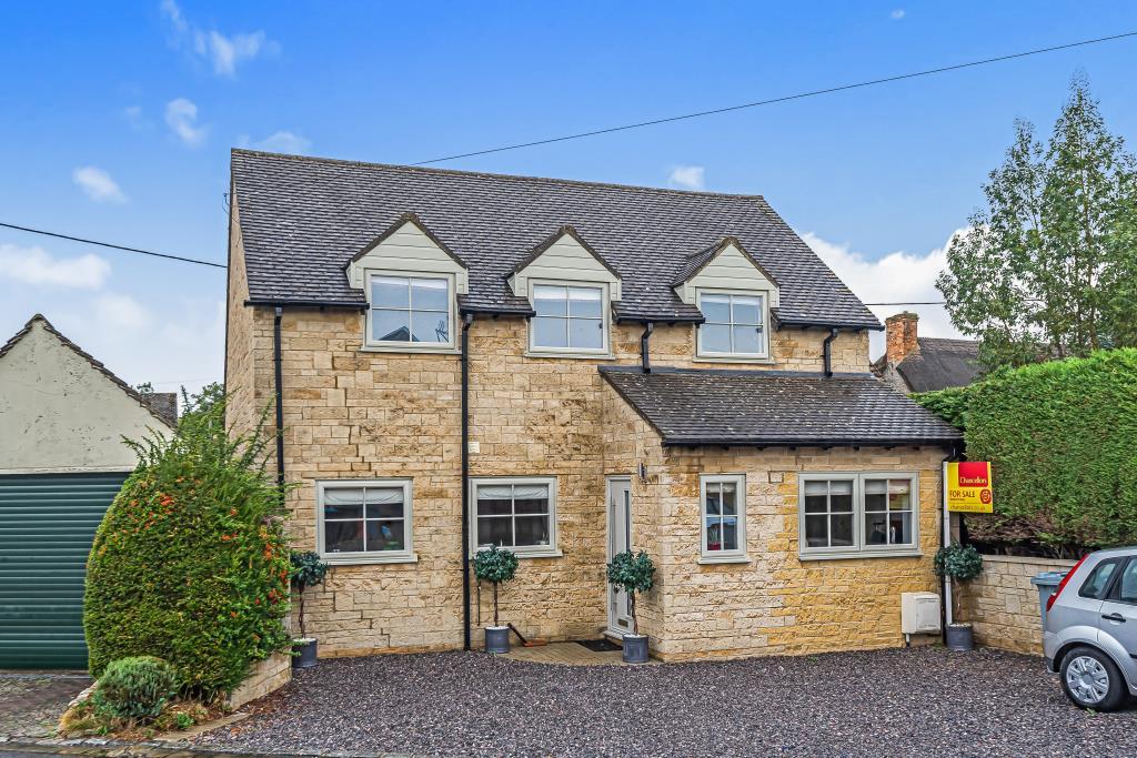 Ducklington, Oxfordshire, OX29 3 bed detached house - £450,000