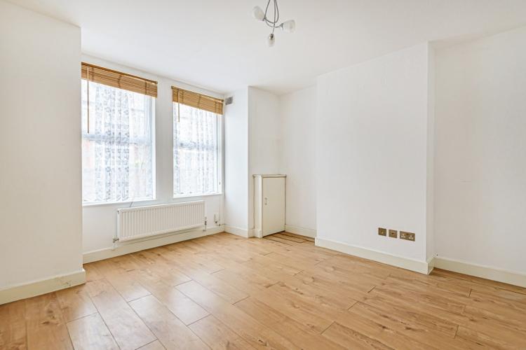 Framfield Road London W7 4 bed house - £2,150 pcm (£496 pw)