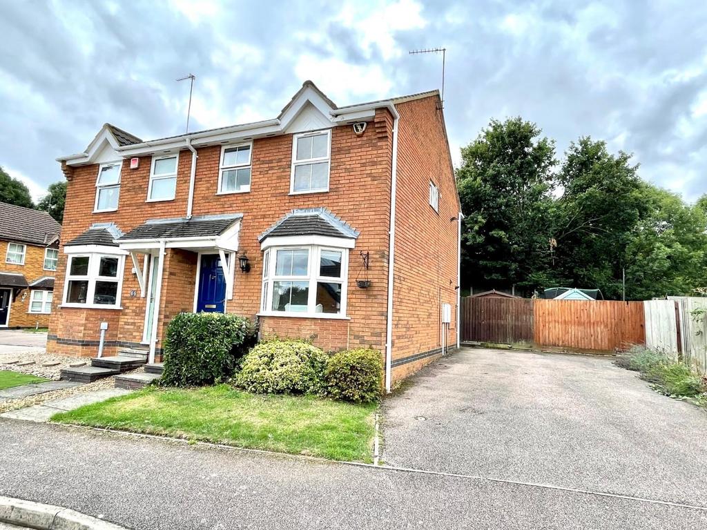 Tewkesbury Close Buckingham Fields 3 Bed Semi Detached House £275 000