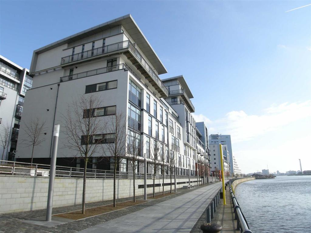 Meadowside Quay Walk, Glasgow... 2 bed flat - £1,250 pcm (£288 pw)