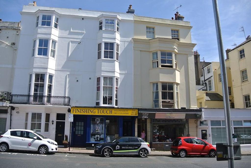 Powis Road, Brighton BN1 3HJ 1 bed flat - £1,100 pcm (£254 pw)