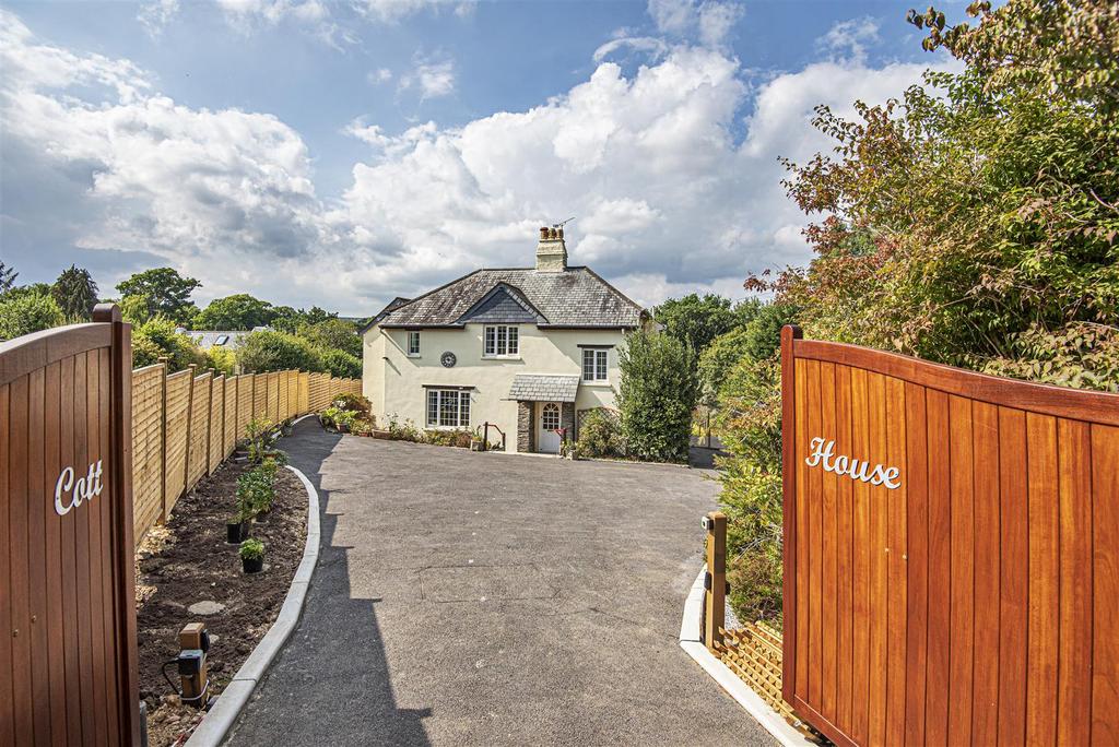 Cott Lane, Totnes 4 bed detached house - £1,000,000