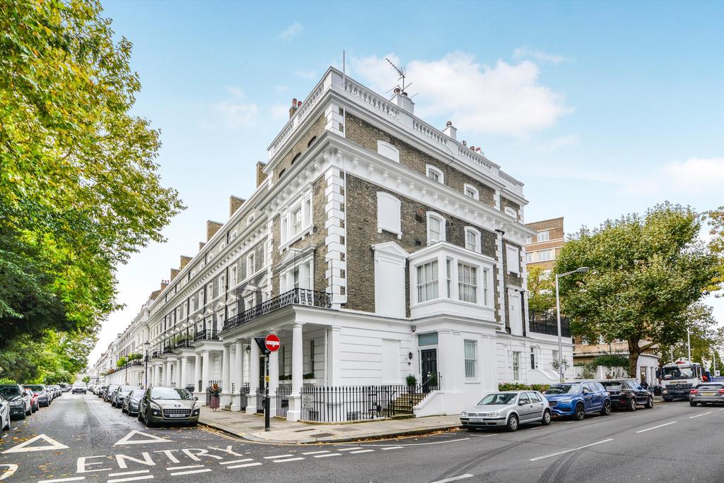 Onslow Square, London, SW7. 3 bed apartment - £4,950,000