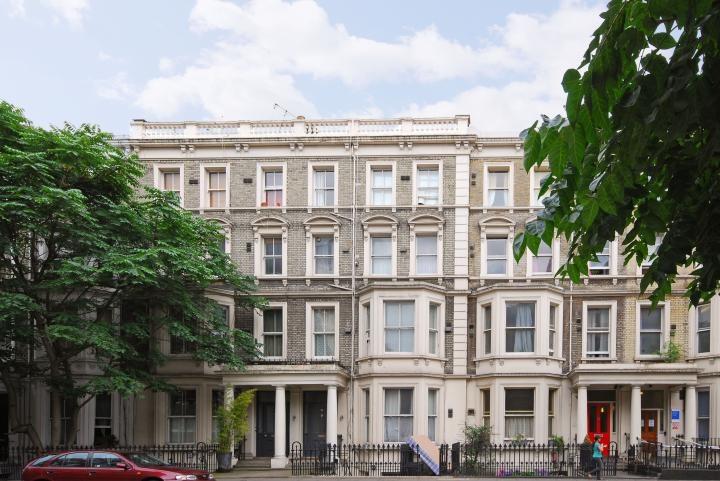 Flat 5, 65 Warwick Road, London, SW5 9HB 2 bed flat - £780,000