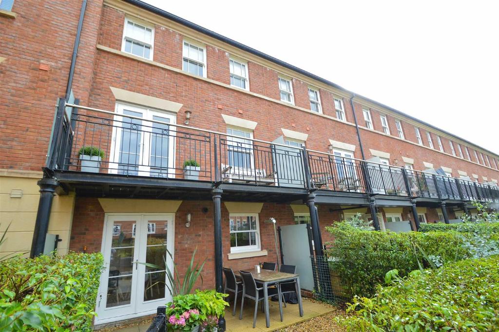 Coracle Way, The Old Meadow, Shrewsbury 4 bed townhouse - £500,000