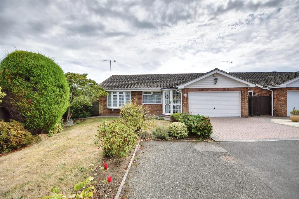 Falconbury Drive, Bexhill-On-Sea 3 bed detached bungalow - £565,000