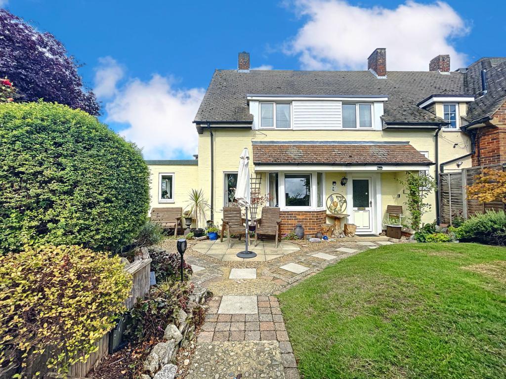 Covey Hall Road, Snodland, Kent, ME6 5NY 4 bed end of terrace house - £ ...