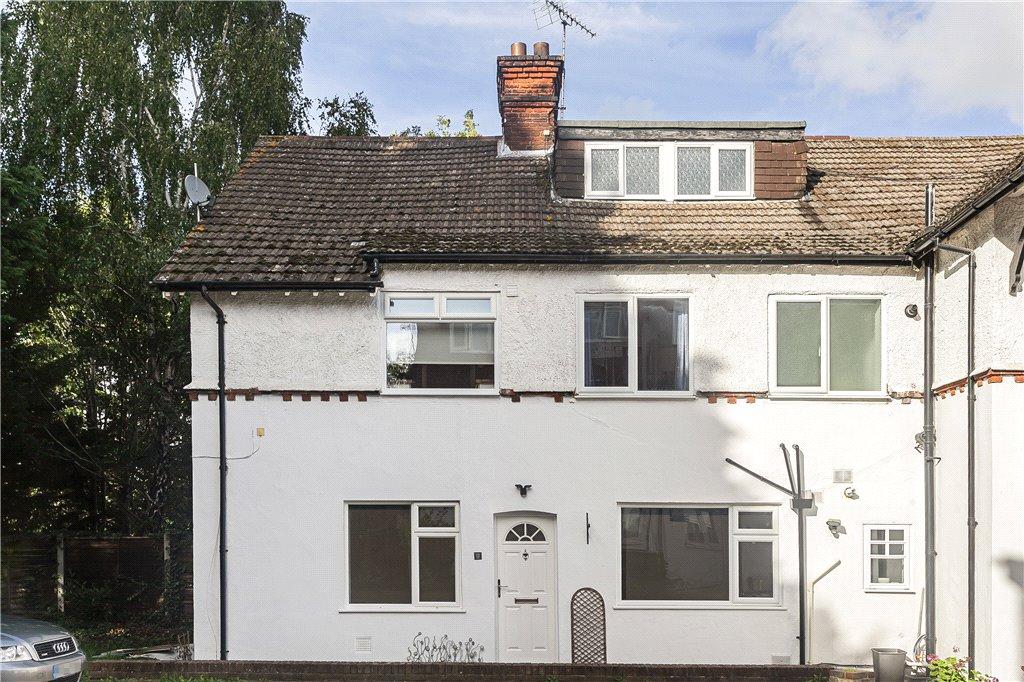 York Road, Woking, Surrey, GU22 1 bed apartment - £1,200 pcm (£277 pw)