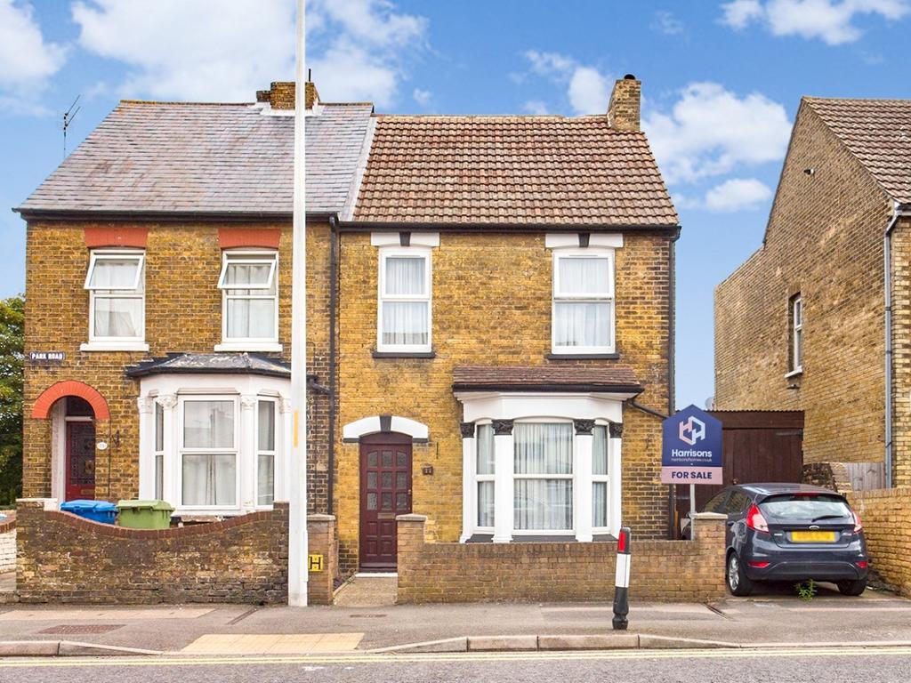 Park Road, Sittingbourne, Kent, ME10 1DZ 3 bed semi-detached house - £ ...
