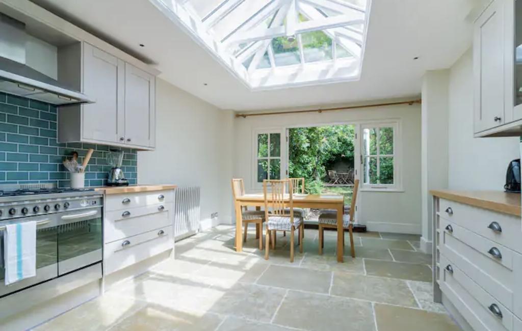 Cleaver Square, London, SE11 3 bed terraced house - £3,700 pcm (£854 pw)
