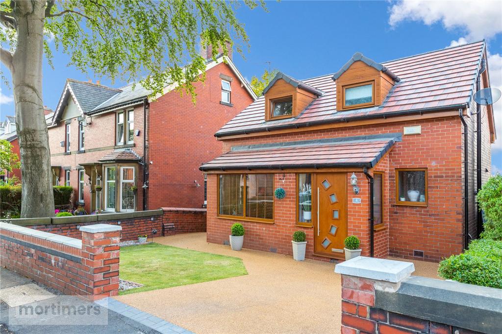 Beech Crescent, Altham West, Accrington, Lancashire, BB5 3 bed detached ...