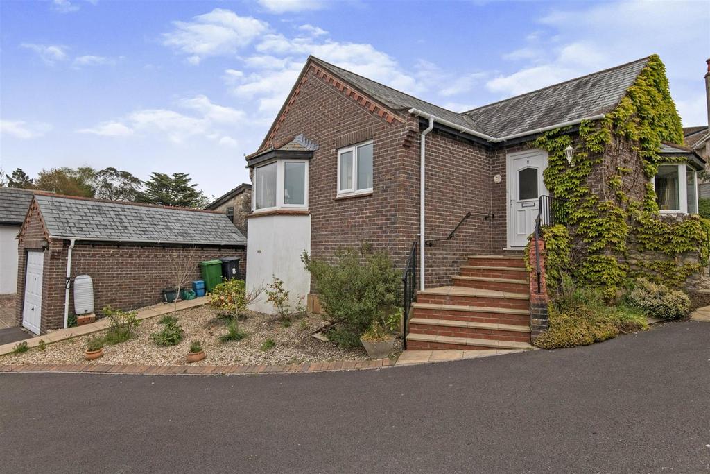 Latchmount Gardens, Axminster 2 bed bungalow - £395,000