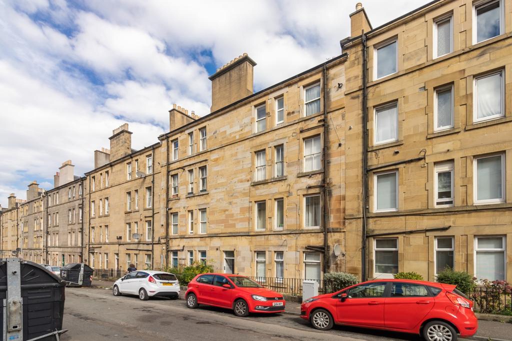 Wardlaw Place, Gorgie, Edinburgh, EH11 1 bed flat - £137,500