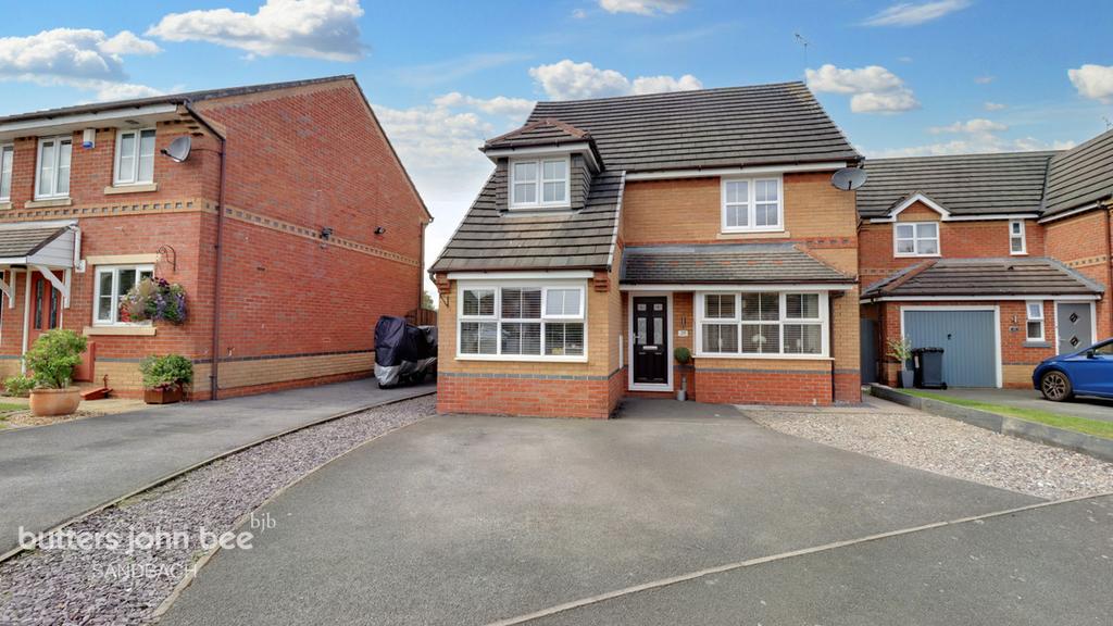 Milton Way, Sandbach 4 bed detached house - £340,000