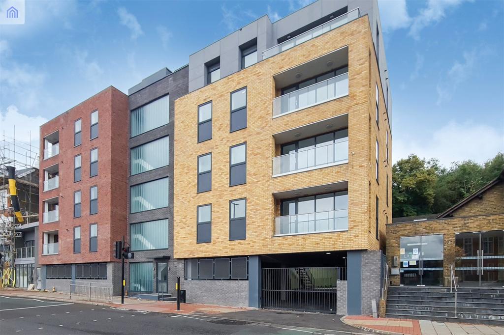 Joynes House, 700 Woolwich Road, SE7 1 bed apartment - £350,000